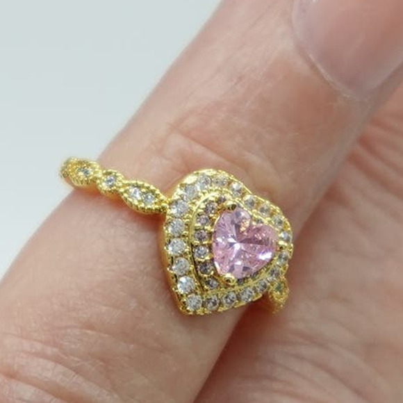 Unknown | Jewelry | Cubic Zirconia Pink Heart Gold Band Bling Rng ...